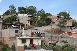 ¡Pura vida!: La Colonia Monterrey